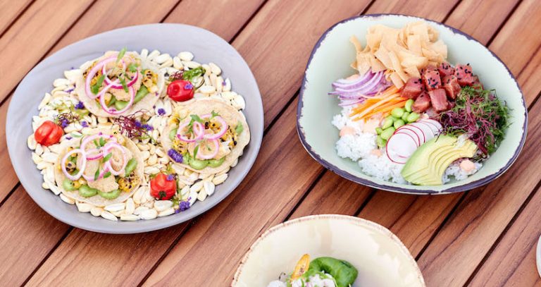 Nassau Bahamas Dining - 25 North | Baha Bay Waterpark at Baha Mar