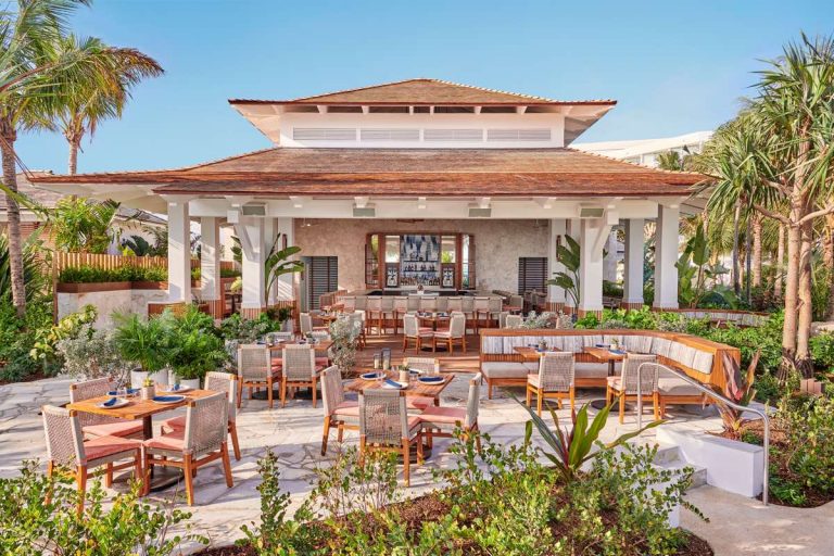 Nassau Bahamas Dining - 25 North | Baha Bay Waterpark at Baha Mar